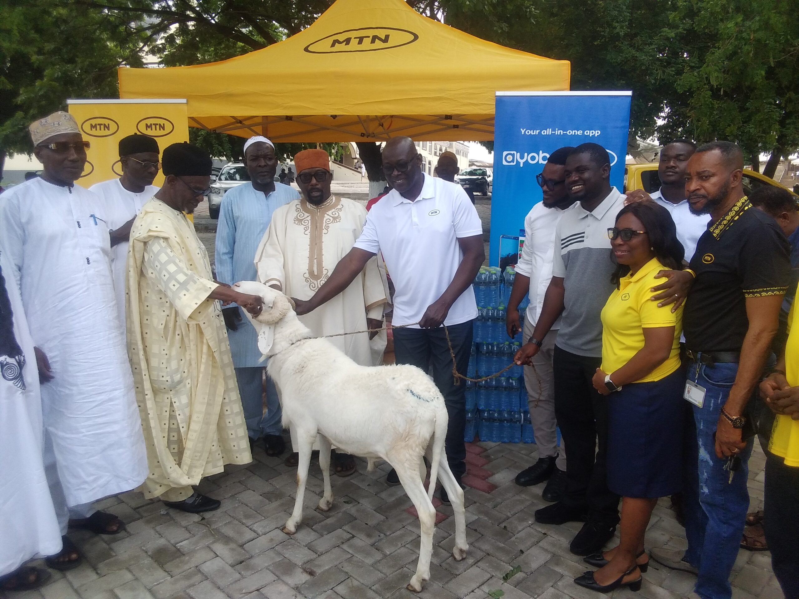 Eid-ul-Fitr Celebration: MTN makes huge donation to Ashanti Regional ...