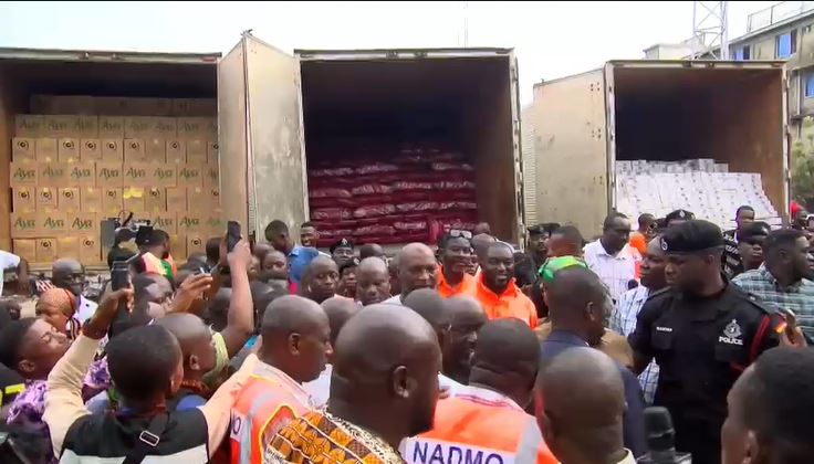 A/R:‘We don’t need rice!’-Adum fire victims reject Interior Minister’s ...