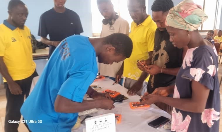 MTN GHANA EMPOWERS YOUTH WITH MOBILE PHONE REPAIR TRAINING AS 21 DAYS ...